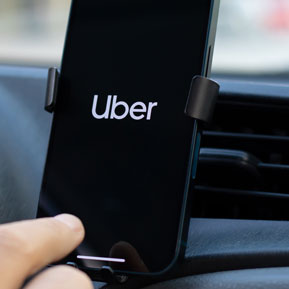 L'Info CSC | Bruxelles Taxis: une action collective de boycott contre Uber